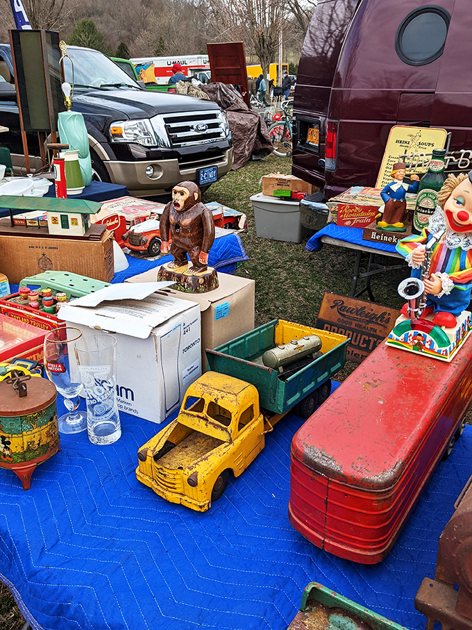 Nostalgia overload! This table is like a '90s kid's fever dream - complete with a monkey that's seen things no stuffed animal should.