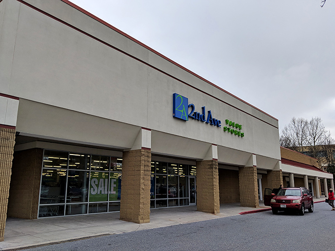 2nd Ave Thrift Superstore: Columbia's answer to "I have nothing to wear!" Spoiler alert: You'll leave with plenty.