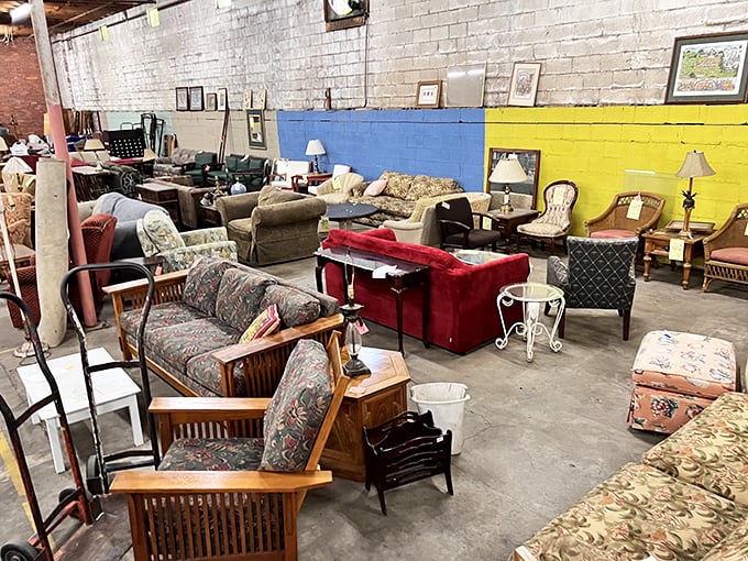 Family Flea Market: Step into a time capsule of curiosities! It's like your eccentric uncle's garage sale, but with better lighting and air conditioning.