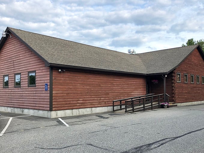 Mac's Grill: Where lumberjack dreams and steak lovers' schemes come true. This cozy log cabin serves up comfort by the plateful.