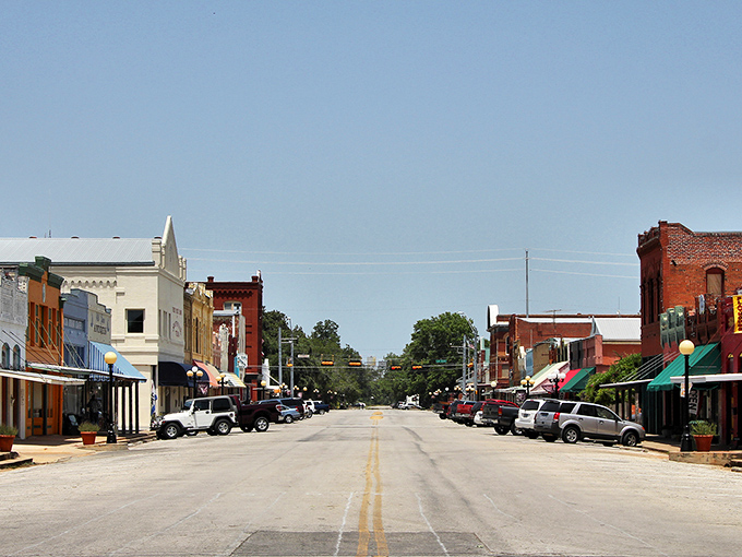 Lights, camera, Smithville! This cinematic small town has more star power than a Texas night sky. Hollywood, eat your heart out.