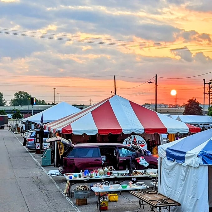 Springfield's outdoor market: Where history meets haggling. It's a sea of tents hiding treasures that'll make you the envy of antique roadshow.