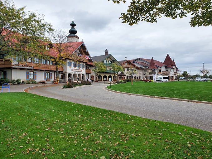 Bavarian Inn Lodge: Willkommen to Frankenmuth! Where lederhosen meets water slides in a delightful cultural mash-up.
