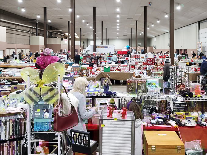 The Black Market: Where legal treasures abound! It's a picker's paradise that would make American Pickers drool.