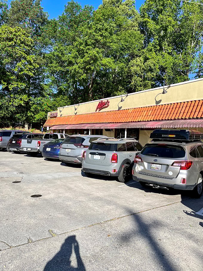Simple outside, spectacular inside. Alon's is the Clark Kent of bakeries – unassuming on the surface, but hiding superpowers of deliciousness within.