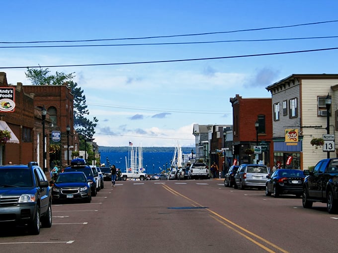 Bayfield's waterfront: A postcard-perfect scene that'll make your Instagram followers green with envy. Lake Superior has never looked so inviting!