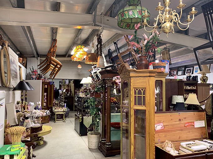 Chandeliers and tchotchkes and vintage, oh my! Bethlehem's indoor market is a climate-controlled cornucopia of curiosities.