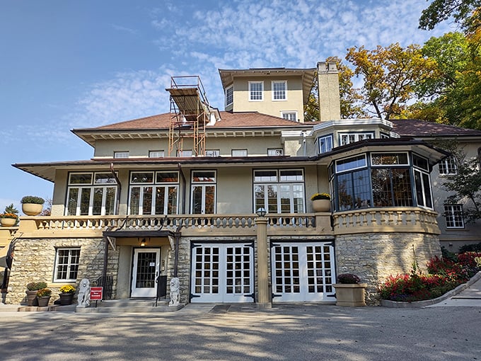 "Prescription: luxury!" Dr. Mayo clearly believed in treating himself as well as his patients. Talk about a house with great bedside manner!