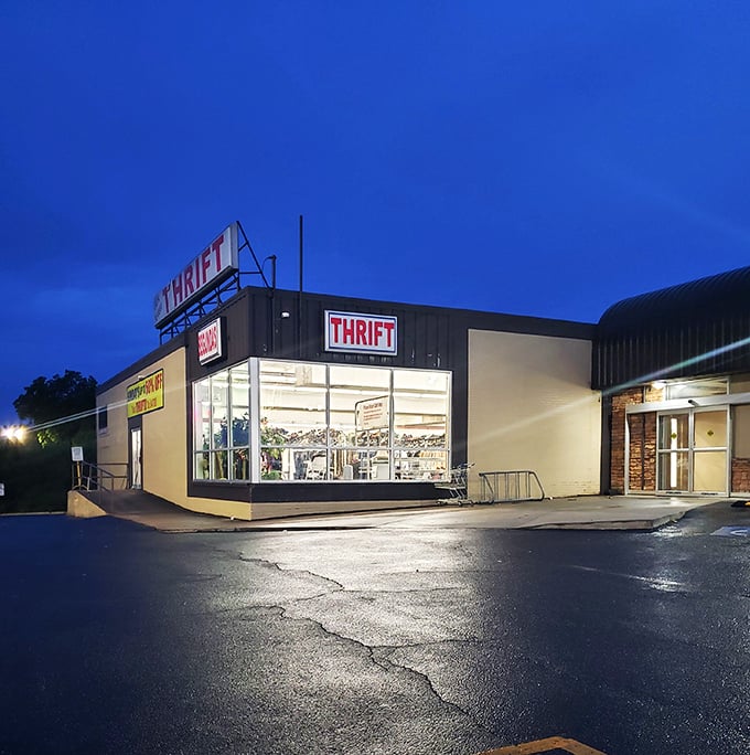 Sundays at Park Ave Thrift: When 50% off feels like 100% jackpot! This Gainesville gem is a thrifter's paradise.