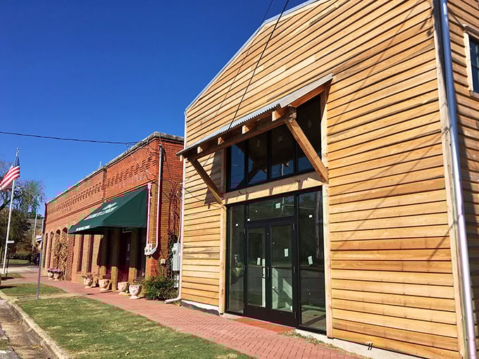 European village vibes with a Georgia twist. Pine Mountain's charming downtown is where Old World meets New South.