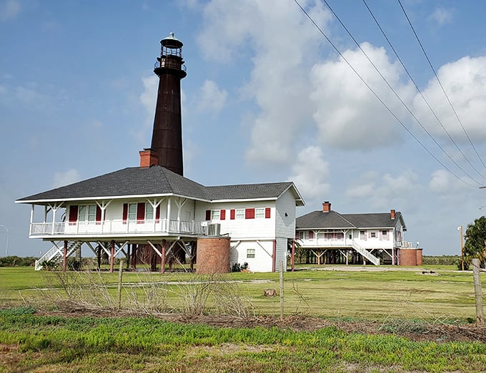 Can't climb it, but the view's still impressive. Spot dolphins nearby &ndash; it's like SeaWorld without the guilt trip!