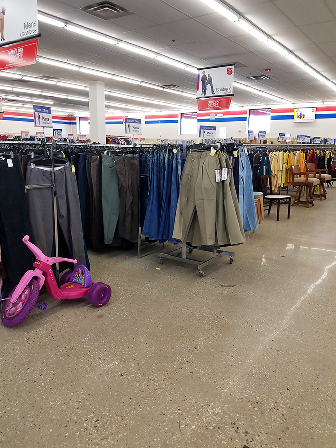 From vintage threads to hidden gems, this store is a treasure chest of possibilities. Time to channel your inner pirate!