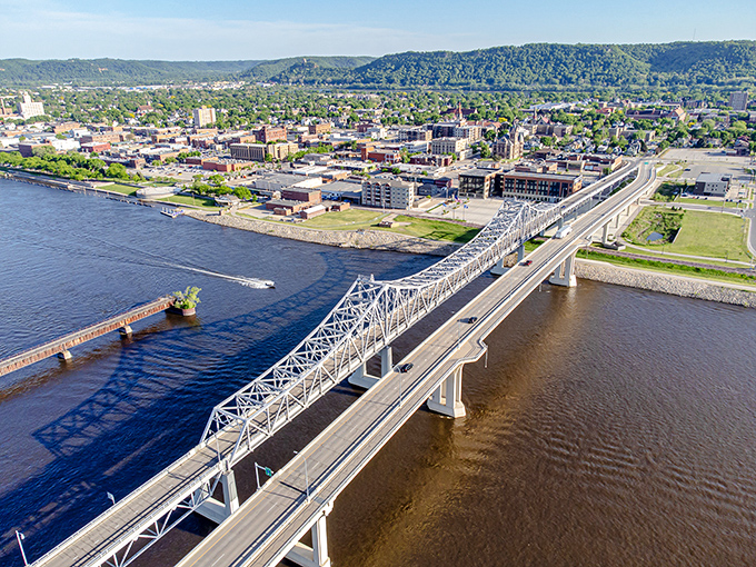 Winona's riverfront: Nature's IMAX theater. Grab some popcorn and watch the show &ndash; no 3D glasses required!