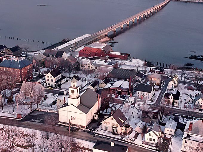 Wiscasset from above: A bird's-eye view that would make even eagles jealous. Who knew quaint could look so grand?