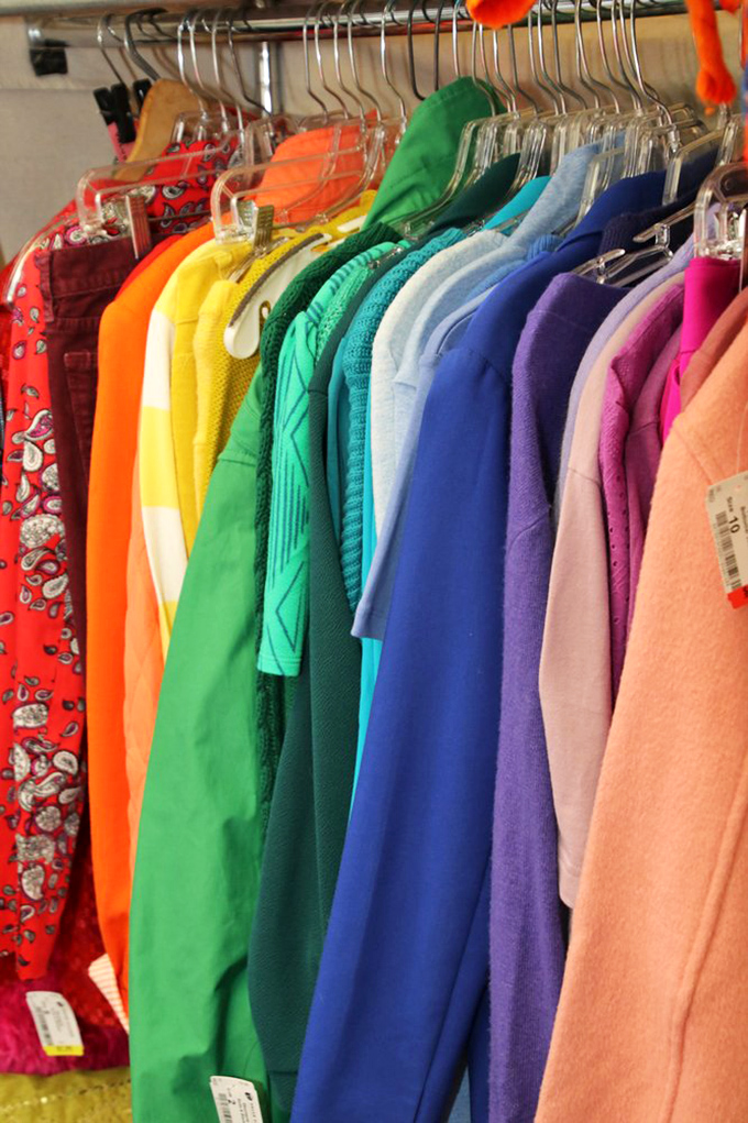 A rainbow of possibilities! Dive into this technicolor dream of gently-loved garments and emerge as a fashion phoenix.