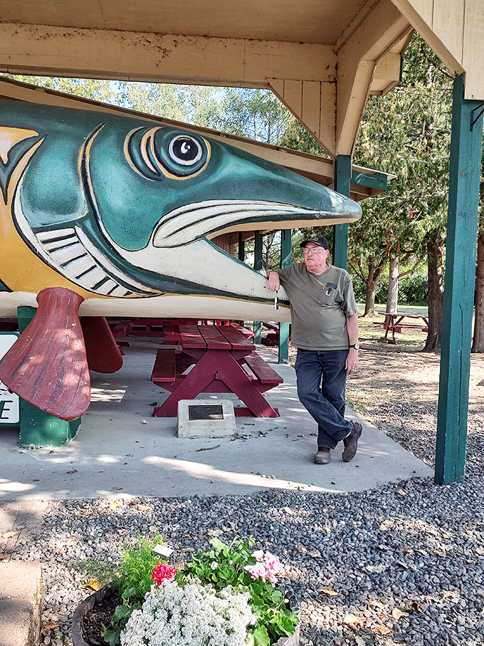 Is he the catch of the day, or did the catch of the century just reel him in? Either way, this photo's a keeper!