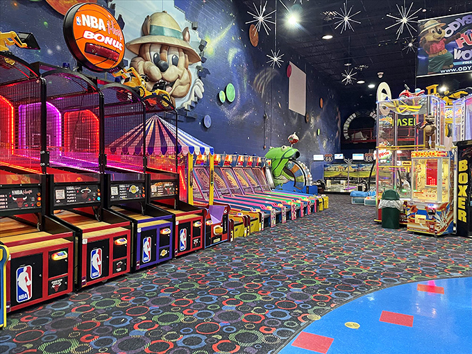 NBA Hoops meets Space Jam in this corner of the arcade. Swish your way to glory under the watchful eye of a cartoon explorer.