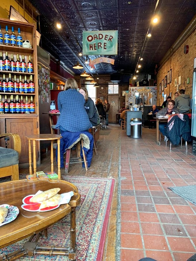 Pull up a chair and join the literati! This isn't just a cafe &ndash; it's a salon where great minds gather to caffeinate and pontificate.