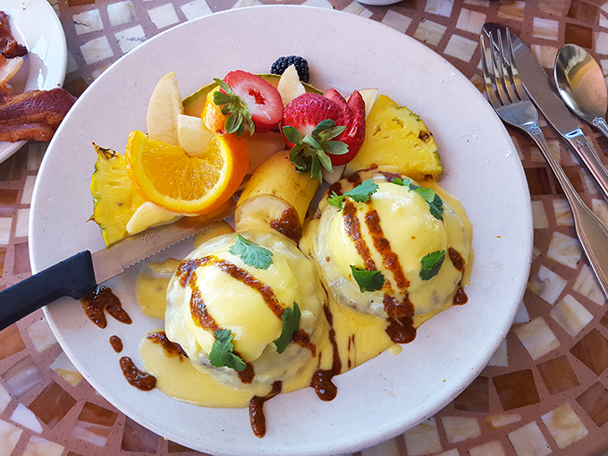 Fruit or Benedict first? Why choose? This plate is the breakfast equivalent of having your cake and eating it too.