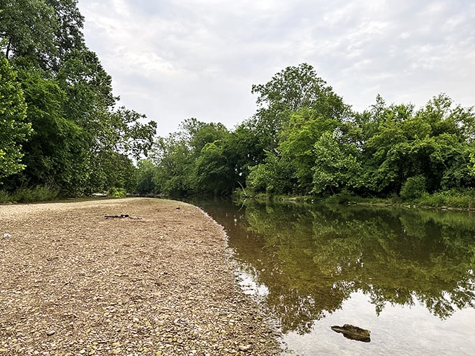 Nature's own masterpiece! This serene park is where stressed-out city slickers come to press the reset button and reconnect with Mother Earth.