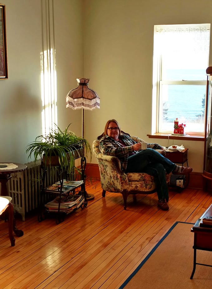 Sink into relaxation. This inviting armchair practically begs you to plop down and lose yourself in a good book or Lake Superior's mesmerizing waves.