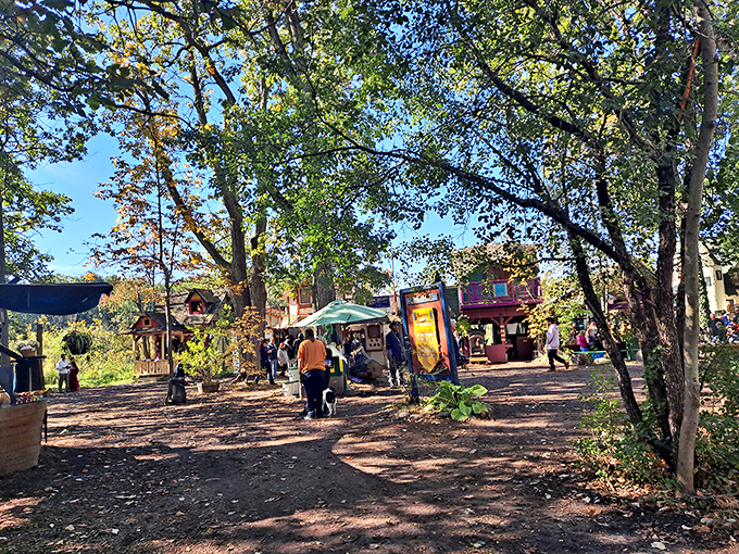 Where the streets have no name, but plenty of character. This bustling marketplace is where history comes alive, and credit cards feel oddly anachronistic.