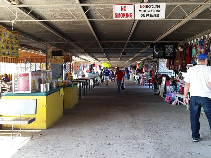 Tropical vibes meet treasure hunting! 77 Flea Market's fruit-laden stalls are a feast for the eyes and the taste buds.