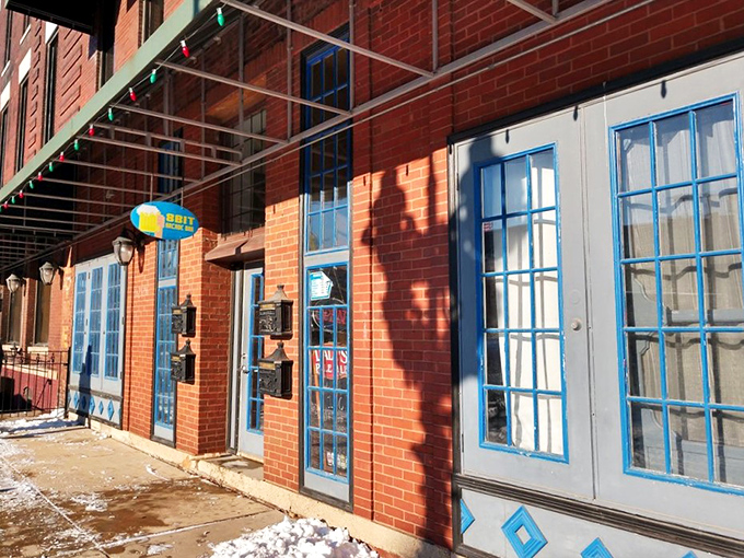 8 Bit Arcade Bar: Cozy up to nostalgia! 8 Bit's retro vibe is stronger than Grandma's hard candies, and twice as sweet.