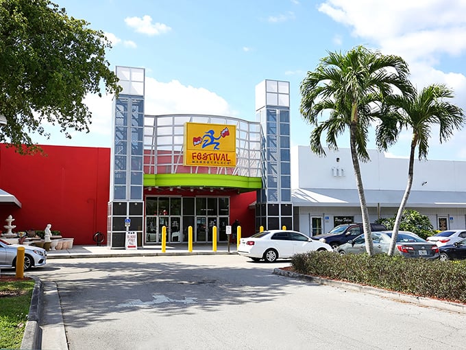 Festival Marketplace: Where shopping meets showtime! This entrance is like the red carpet for bargain hunters.