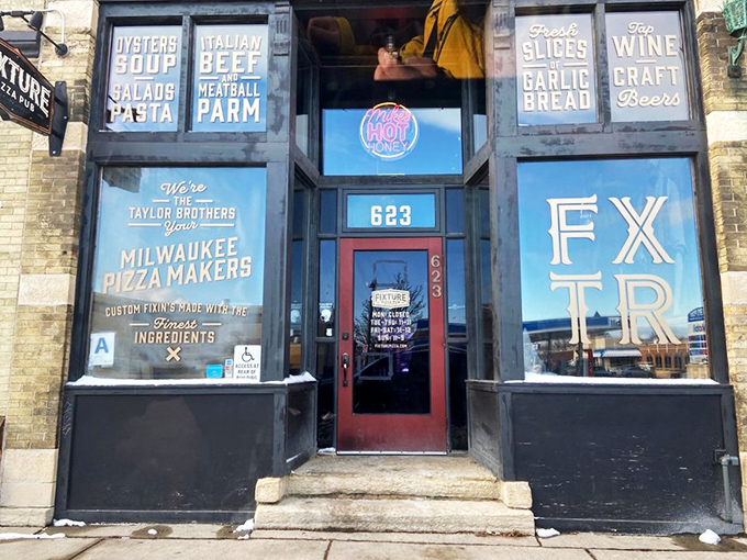 Fixture Pizza Pub: Where old meets bold! This Milwaukee hotspot blends vintage vibes with modern flair, like your cool aunt who still rocks bell-bottoms.