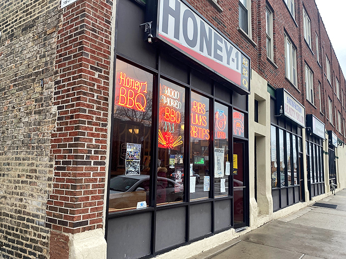 Honey 1 BBQ: Sweet name, savory game! This Chicago hotspot is proof that good things come in unassuming packages &ndash; and with plenty of napkins.