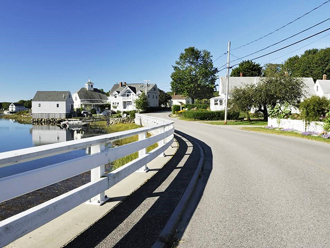 Kennebunkport: Where the well-heeled meet salt-crusted keels. This swanky coastal town is a playground for sailors and socialites alike.