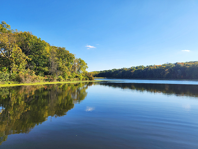 Lake Le-Aqua-Na State Park: Nature's own infinity pool! This serene lake scene is more relaxing than your favorite easy-listening playlist.
