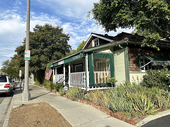 Marston's Restaurant: Pasadena's time machine! Step into this Craftsman cutie for a taste of nostalgia served fresh daily.
