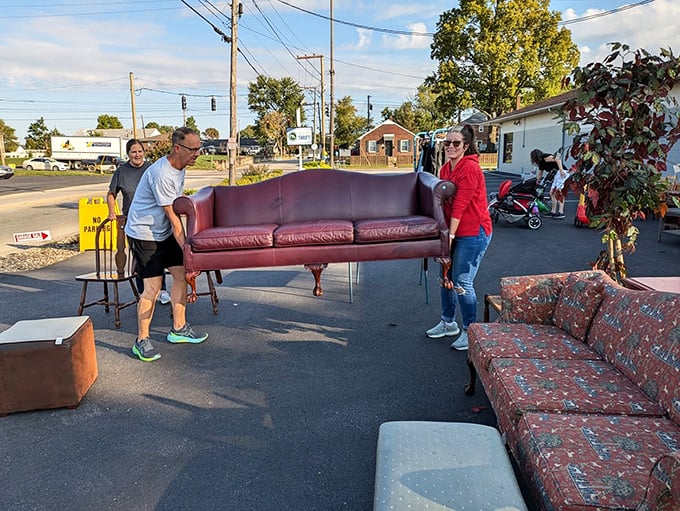 New Life Thrift: Where one person's 'meh' becomes another's 'marvelous'. It's a bargain hunter's paradise!