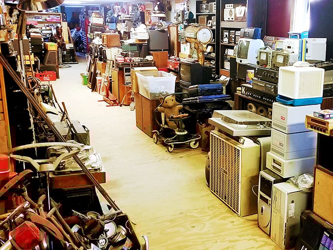 Rusty's: Where 'organized chaos' isn't just a phrase, it's a lifestyle. Prepare for a treasure hunt of epic proportions!