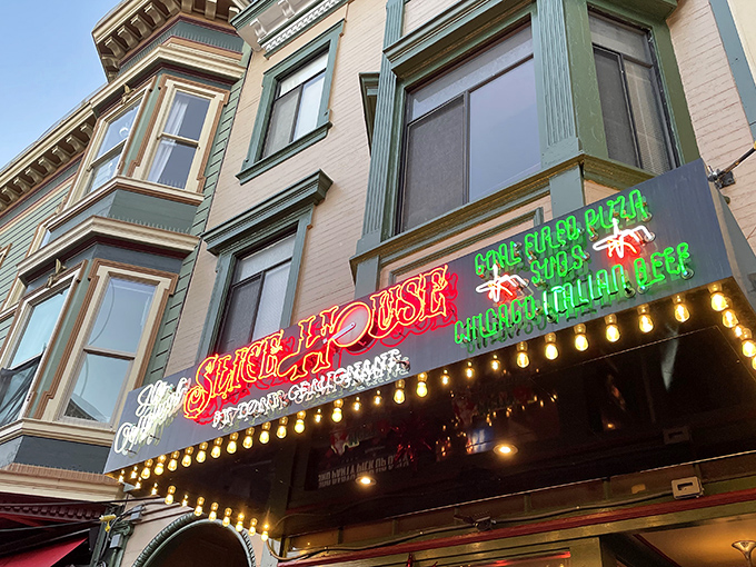 Tony's Pizza Napoletana: Pizza education never tasted so good! It's like a delicious history lesson in every bite.