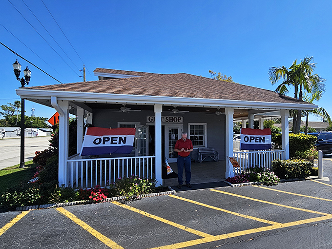 Amish cuisine meets Florida sunshine. It's like your favorite diner got a wholesome makeover &ndash; complete with pie that'll make you weak in the knees.