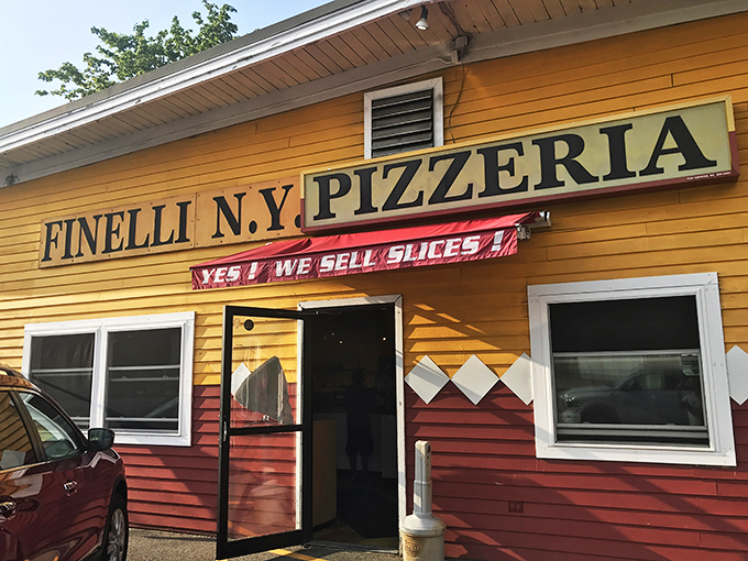 Bright, cheery, and serving up NY-style perfection. Finelli's proves you can teach an old state new pizza tricks.