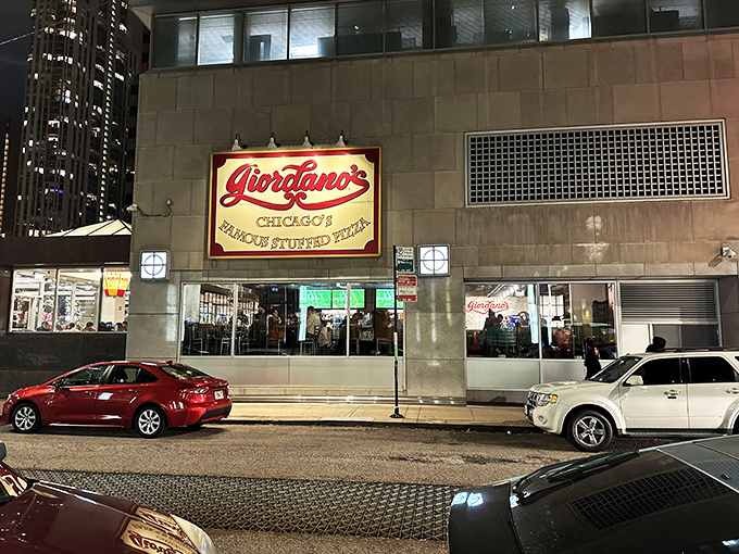 As night falls, Giordano's lights up like a beacon of hope for hungry souls. Deep-dish dreams come true here!