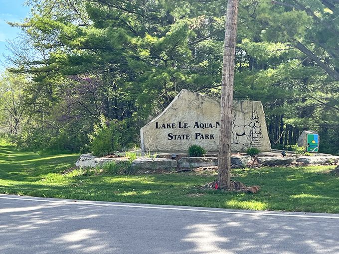 Tranquility alert! Lake Le-Aqua-Na offers a slice of calm so perfect, it could be mistaken for a Bob Ross painting come to life.