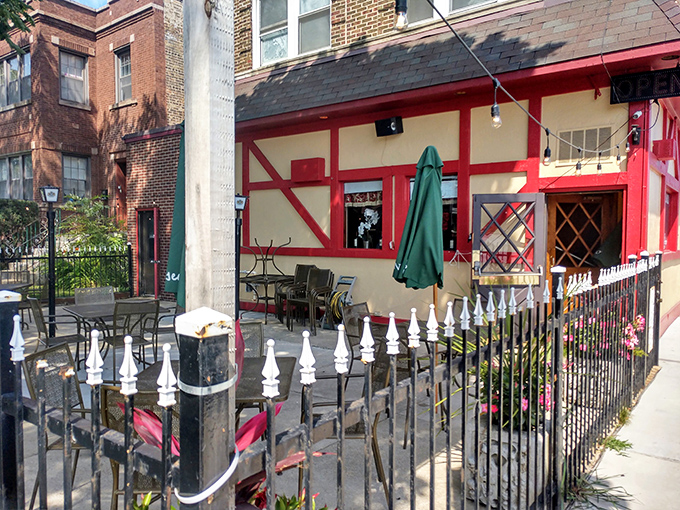 Red and cream exterior with a touch of greenery? Mirabella's serving up la dolce vita, Chicago-style.