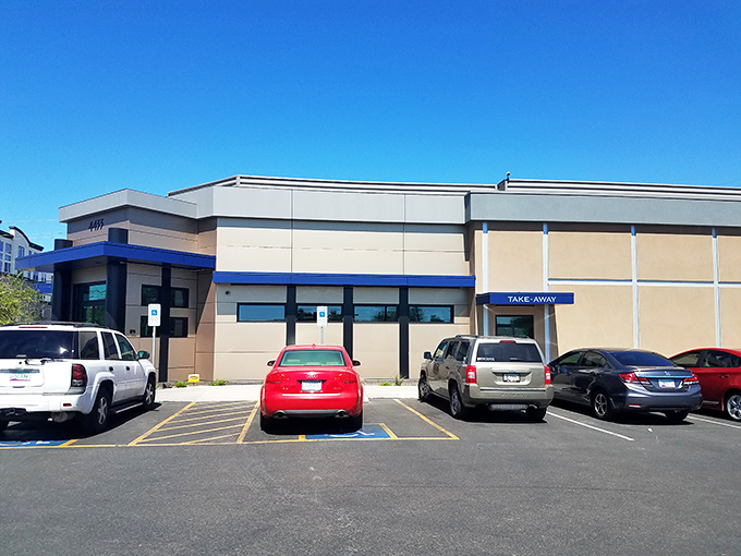 Blue accents, clean lines, and sandwiches that could feed a small army. Miracle Mile is the deli of your dreams, supersized.