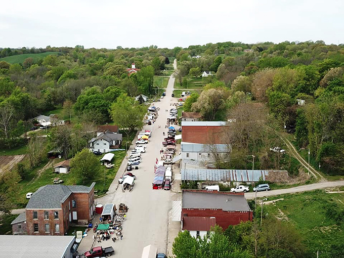 Annual extravaganza alert! White Cloud's flea market turns this sleepy town into a bustling bazaar of bygone eras.