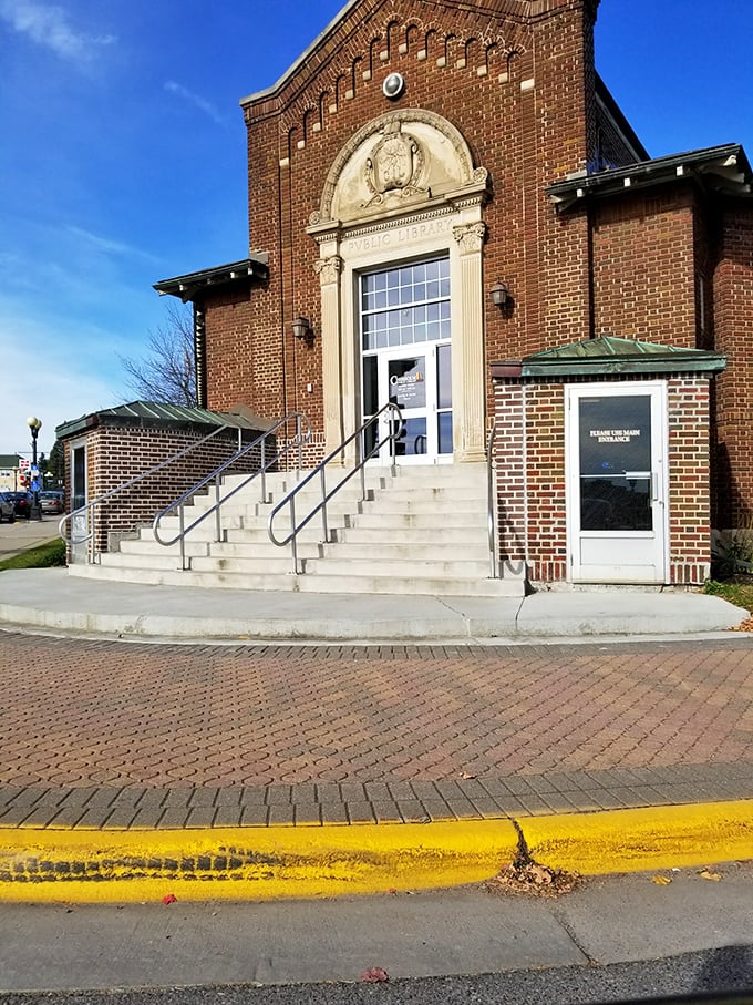 Books with a side of architectural beauty. Chisholm's Public Library proves that judging a book by its cover can sometimes be a good thing.
