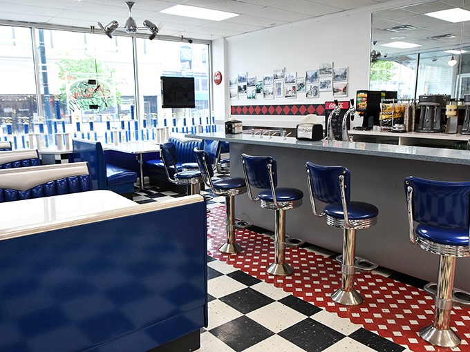 Red vinyl booths and vintage decor&mdash;is this heaven or Hartford? At Scoop De Ville, it's deliciously hard to tell the difference.