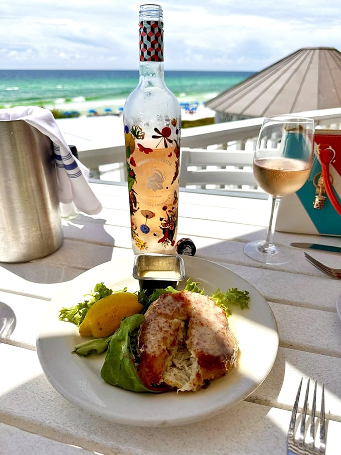 Feast for the senses! A crisp ros&eacute;, a hearty crab cake, and a view that'll make you wonder why you ever eat indoors. Now that's livin'!