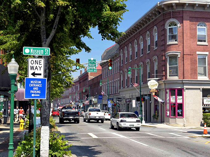 Downtown Rockland: Where every street sign points to adventure. It's like a real-life game of Monopoly, but instead of houses, you're collecting memories.