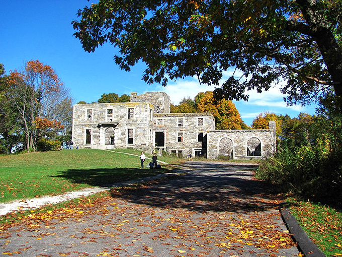 Grand entrance or nature's photo booth? Either way, this stone archway frames memories better than any Instagram filter. Say "cheese" to the ghosts!