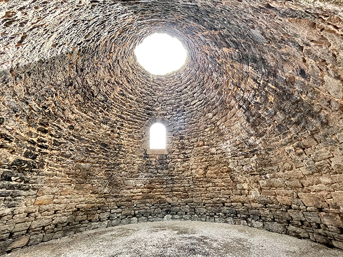 Step inside a time machine made of stone. This oven's vaulted ceiling could tell tales that would make even the most seasoned poker player fold.